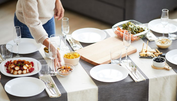 Elevate Your Dining Experience with Round Dining Tables: A Perfect Ble