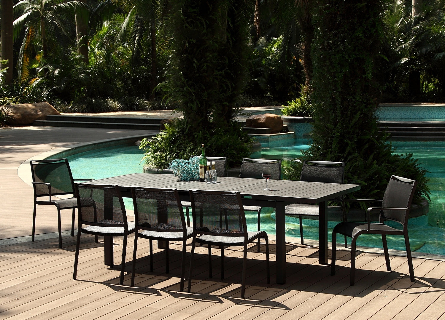 Alum Outdoor Extendable Dining Table – ALUX Tables